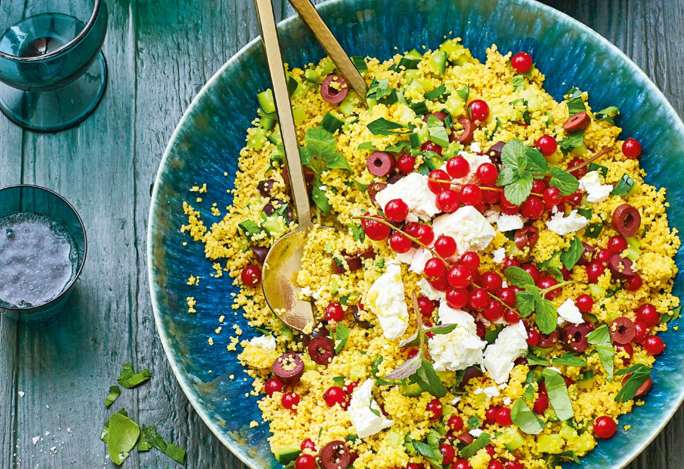 Lauwarmer Couscoussalat mit Feta und Ribiseln | BILLA