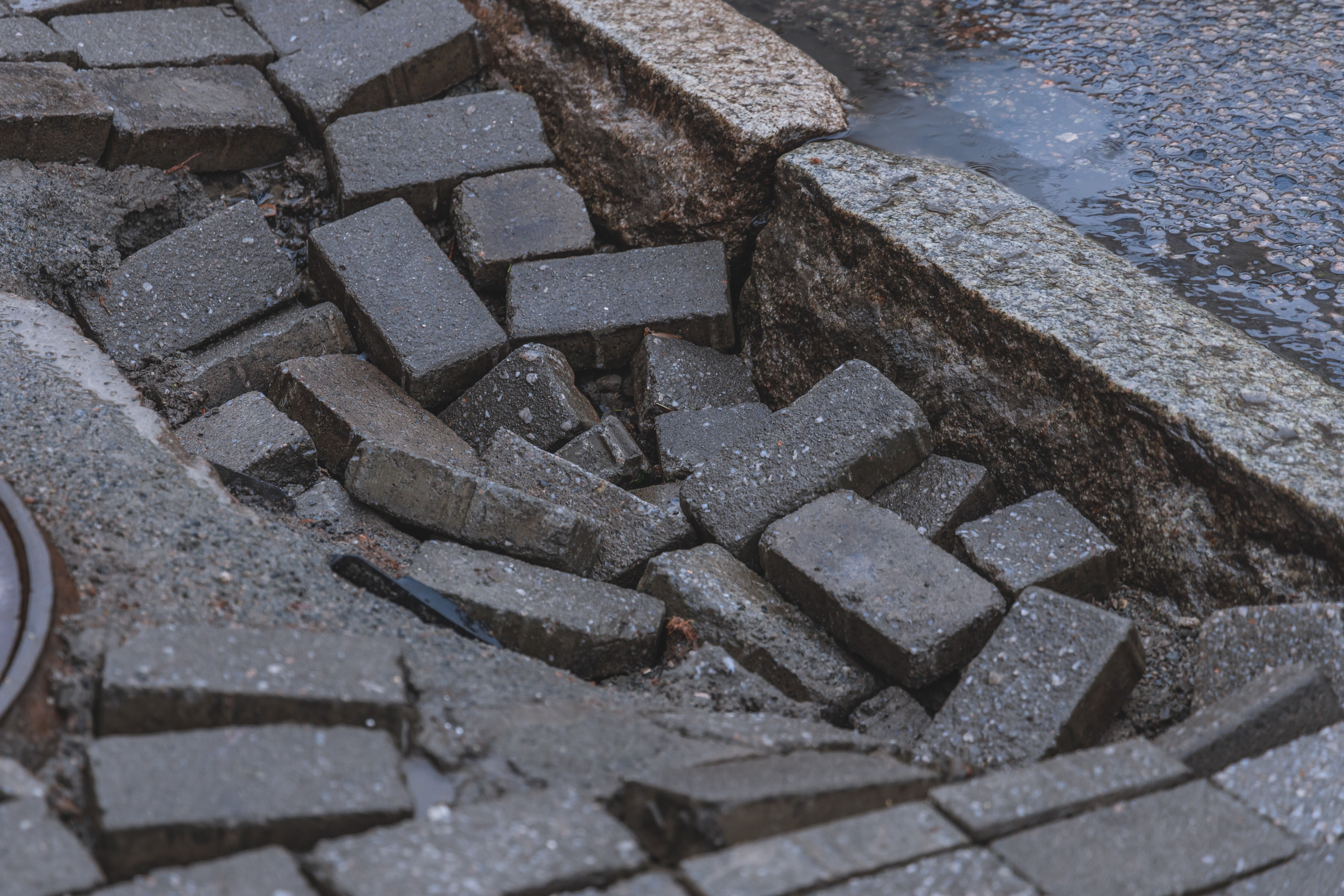 Weggespoeld straatwerk | Vereniging Eigen Huis