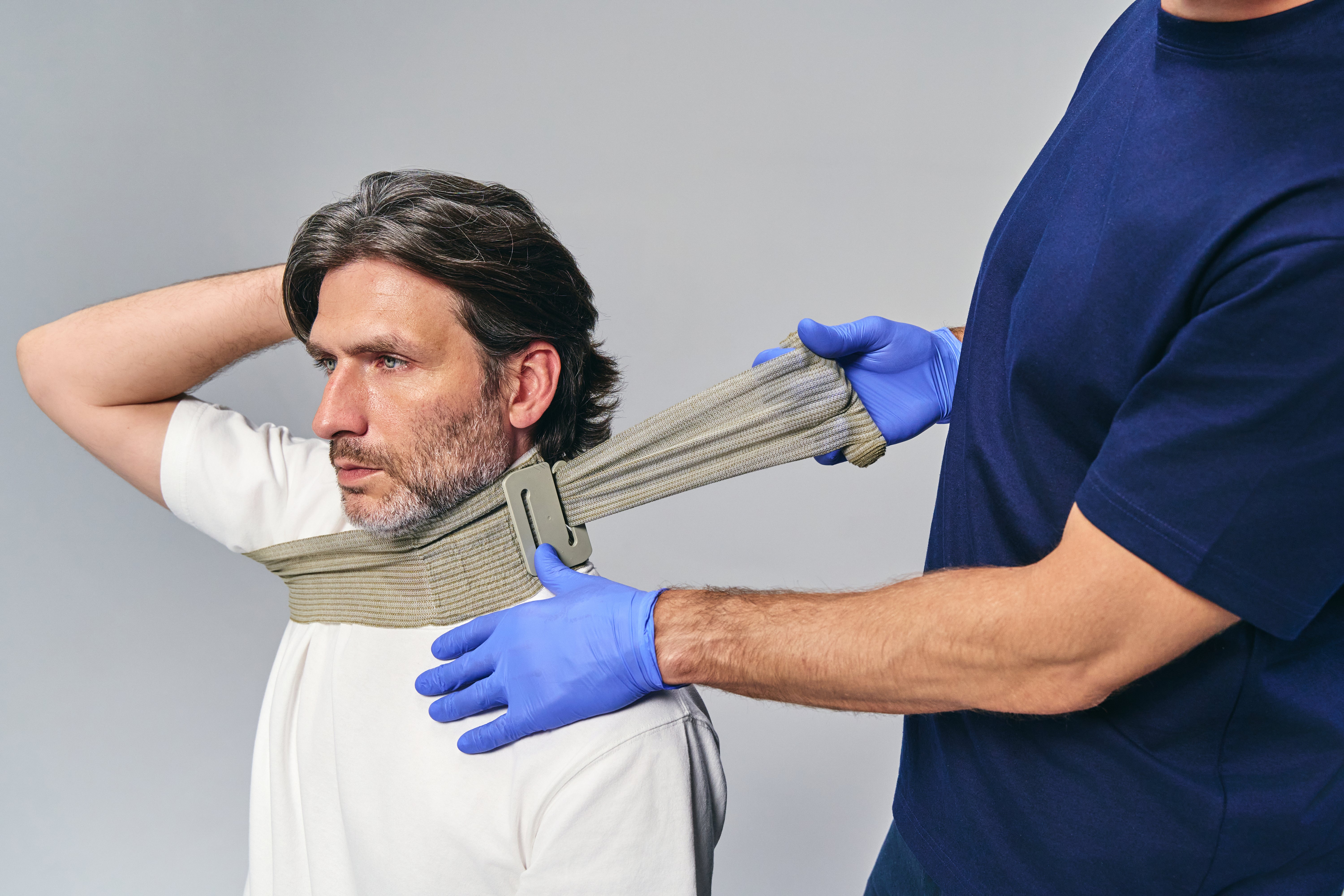 Application TRAUMA BANDAGE - TRAUMA BANDAGE & Trauma-Box - Trauma Equipment