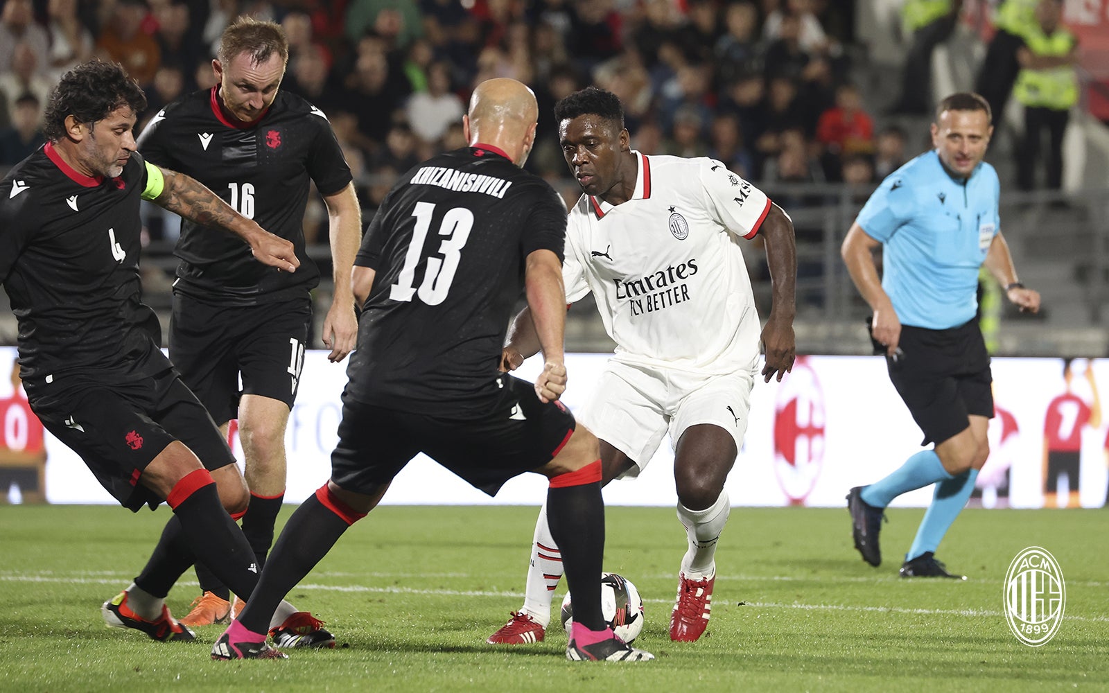 Ac Milan Glorie Twitter Stock Spurs Media Watch, News And Stories