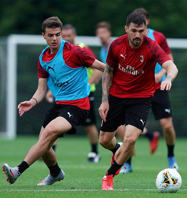 Gallery Training session, 6 June 2020 | AC Milan
