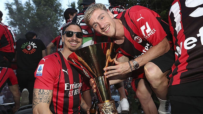 Behind The Scenes: the interviews of... Ibra | AC Milan