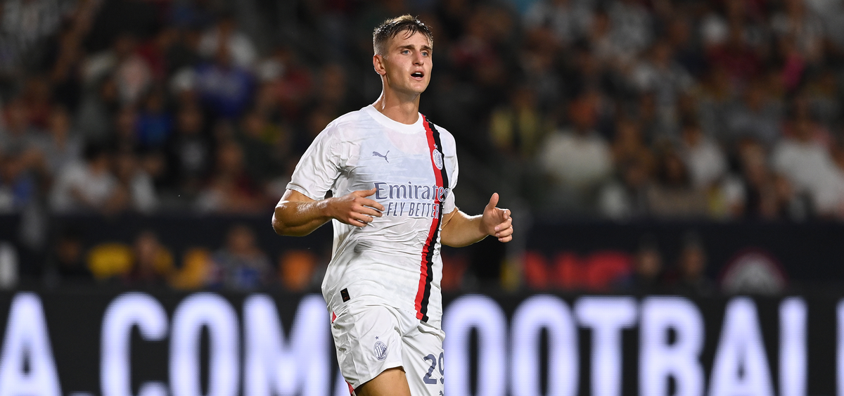 Lorenzo Colombo leaves AC Milan on loan: official statement | AC Milan