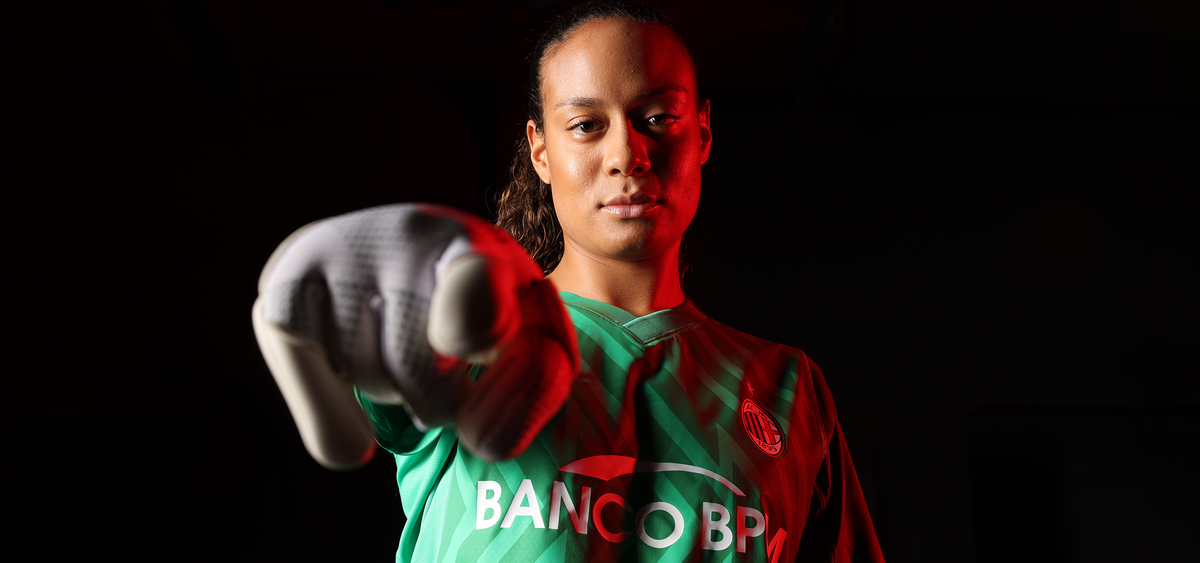 Selena Babb extends her contract with AC Milan: the official statement ...