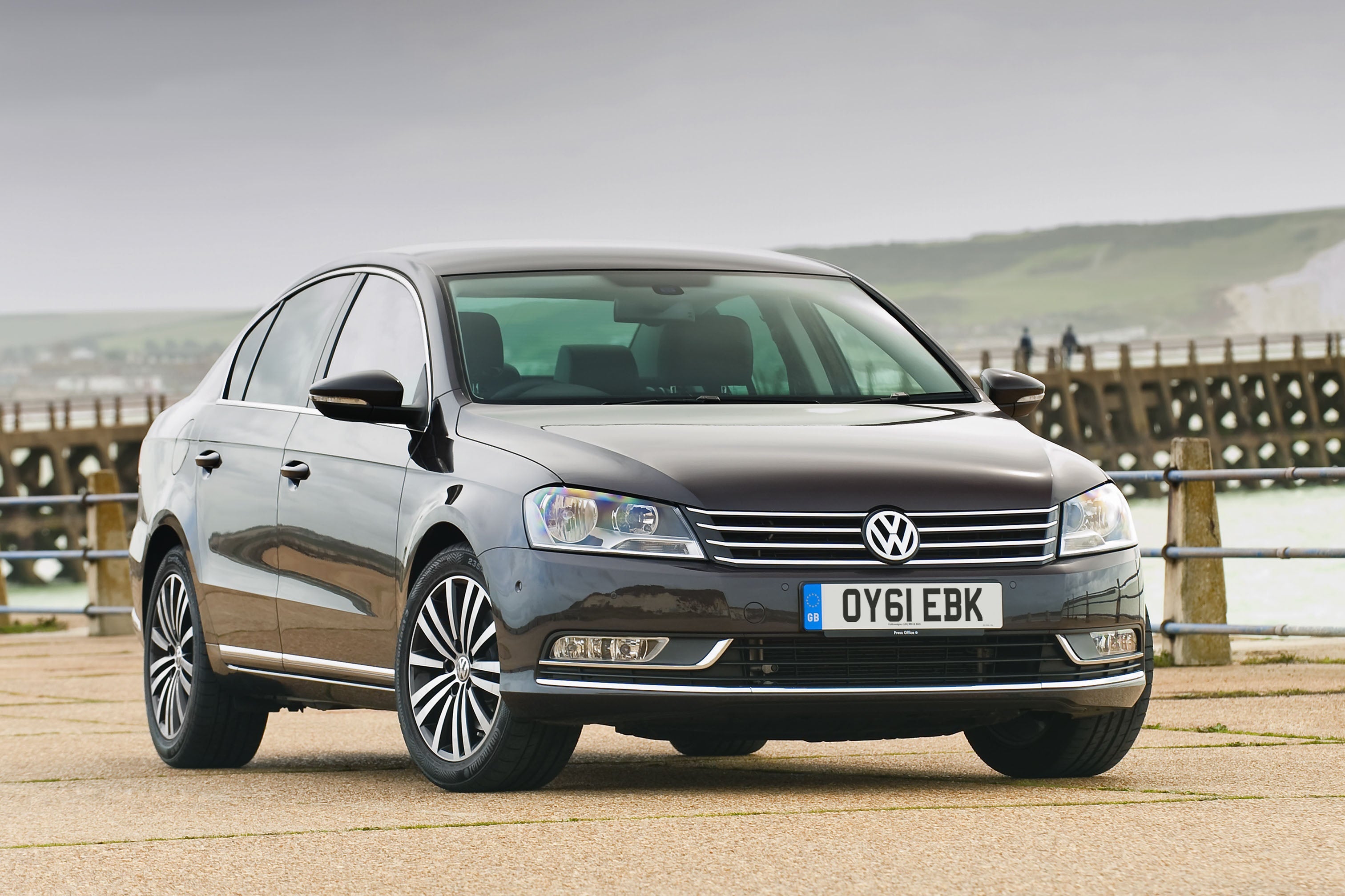Volkswagen Passat (2011-2015) Review | heycar