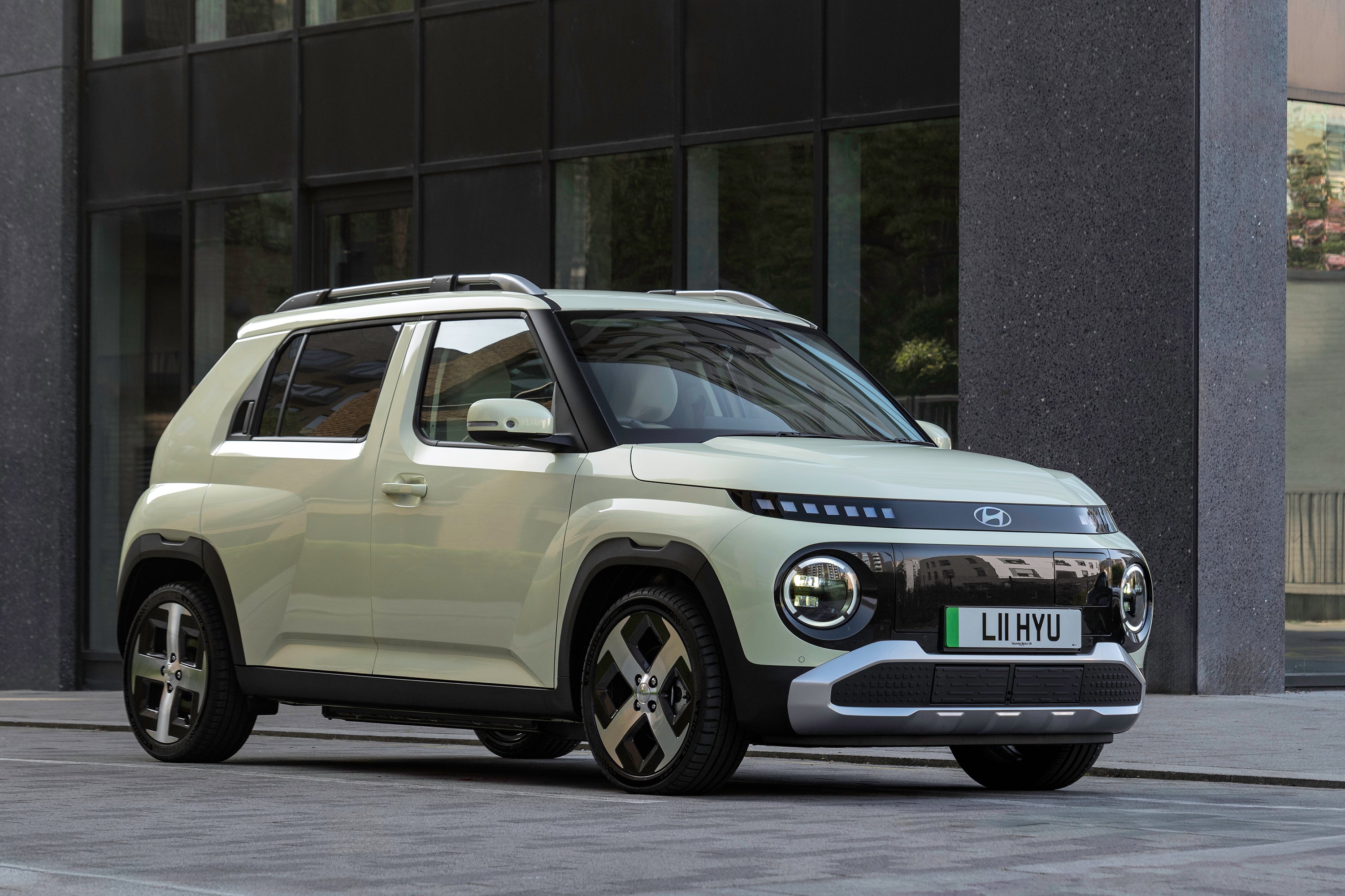 Hyundai Inster Review 2025: Price, specs & boot space | heycar UK