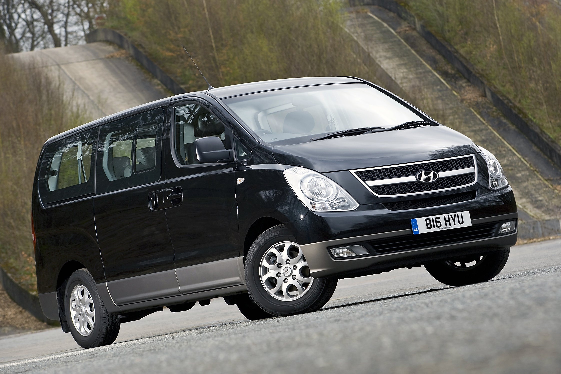 Hyundai i800 (2008-2019) Review | heycar UK