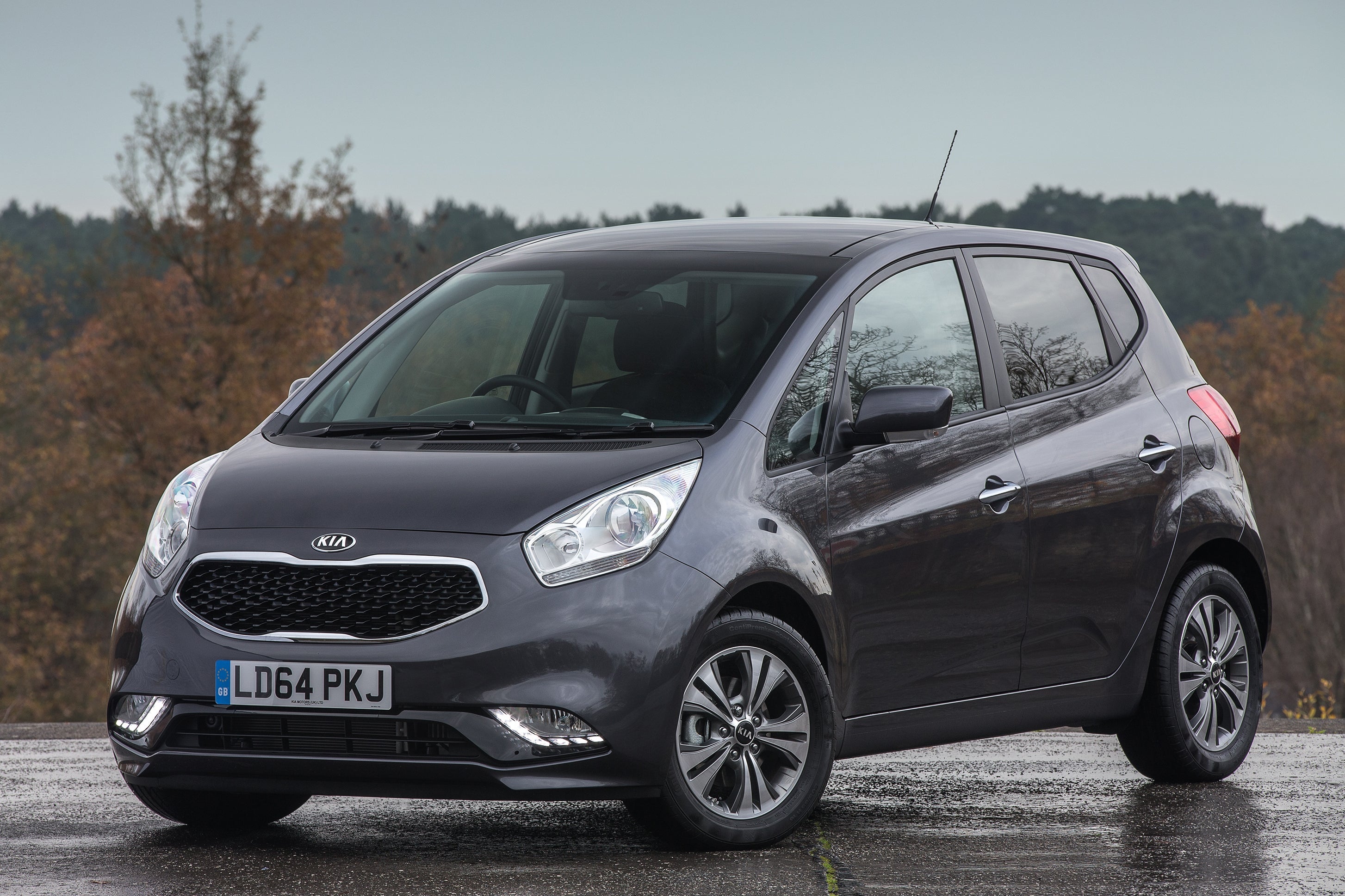 Kia Venga Review 2023 | heycar