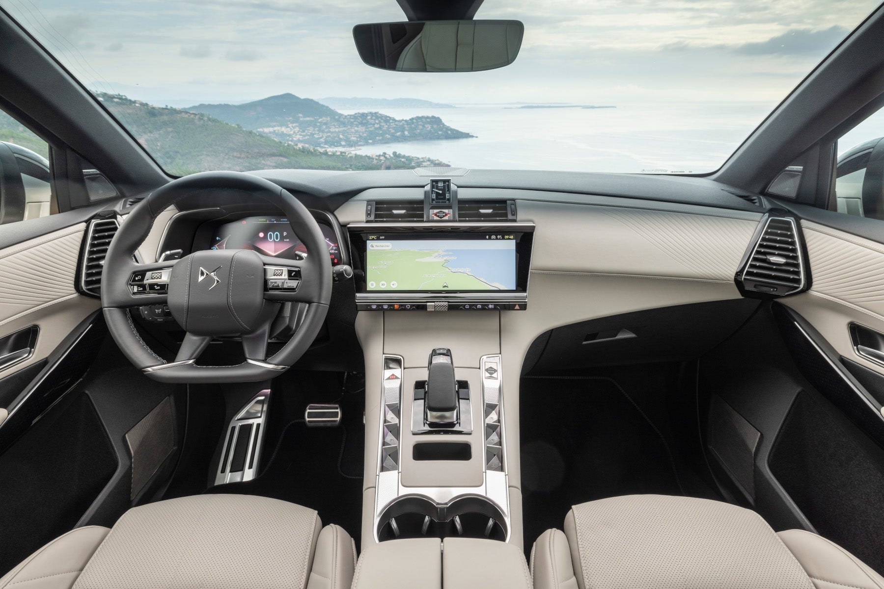 DS 7 Review 2023 | heycar