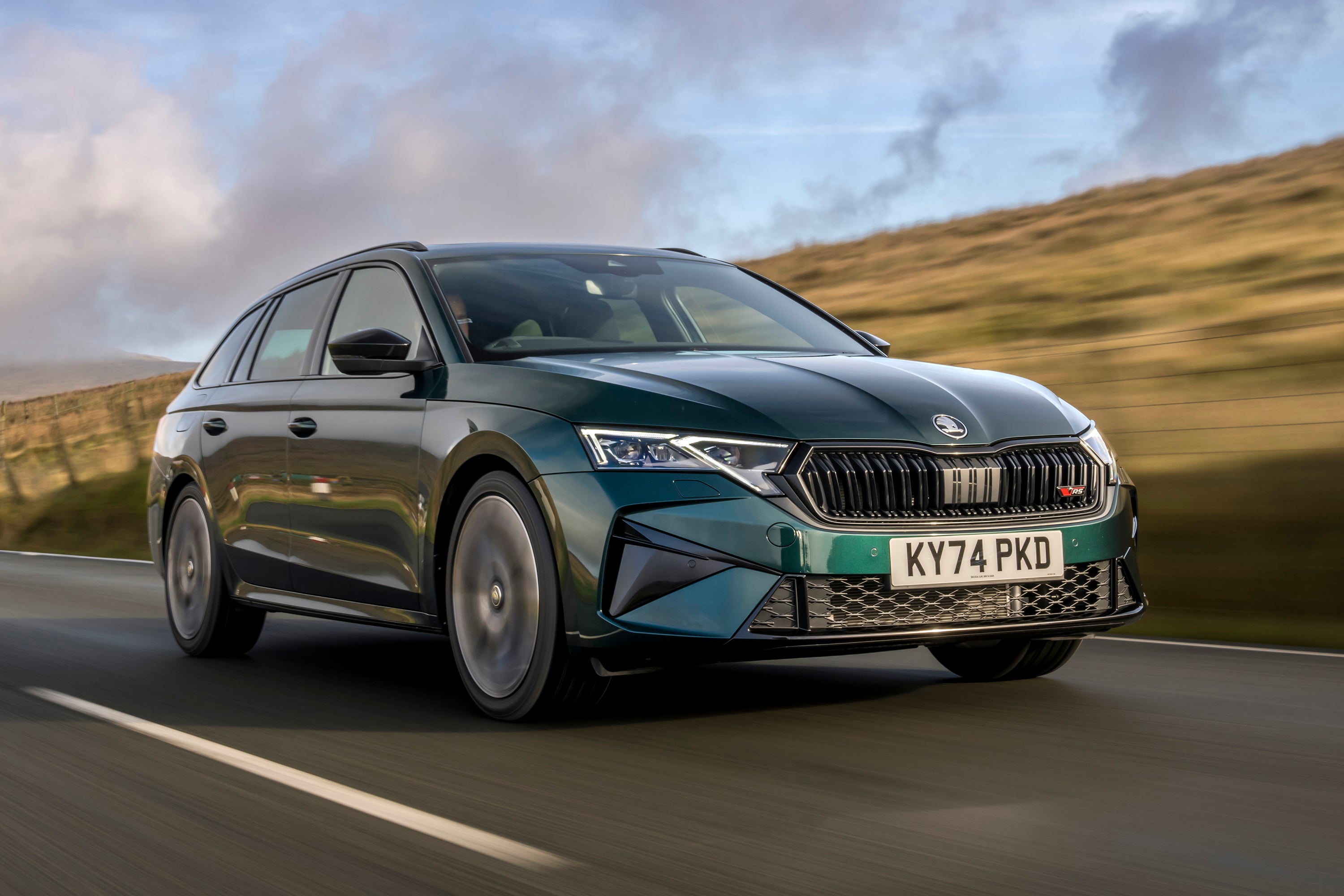 Skoda Octavia vRS Review 2025: Price, specs & boot space | heycar UK