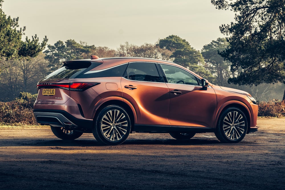 Lexus RX Review 2024 | heycar