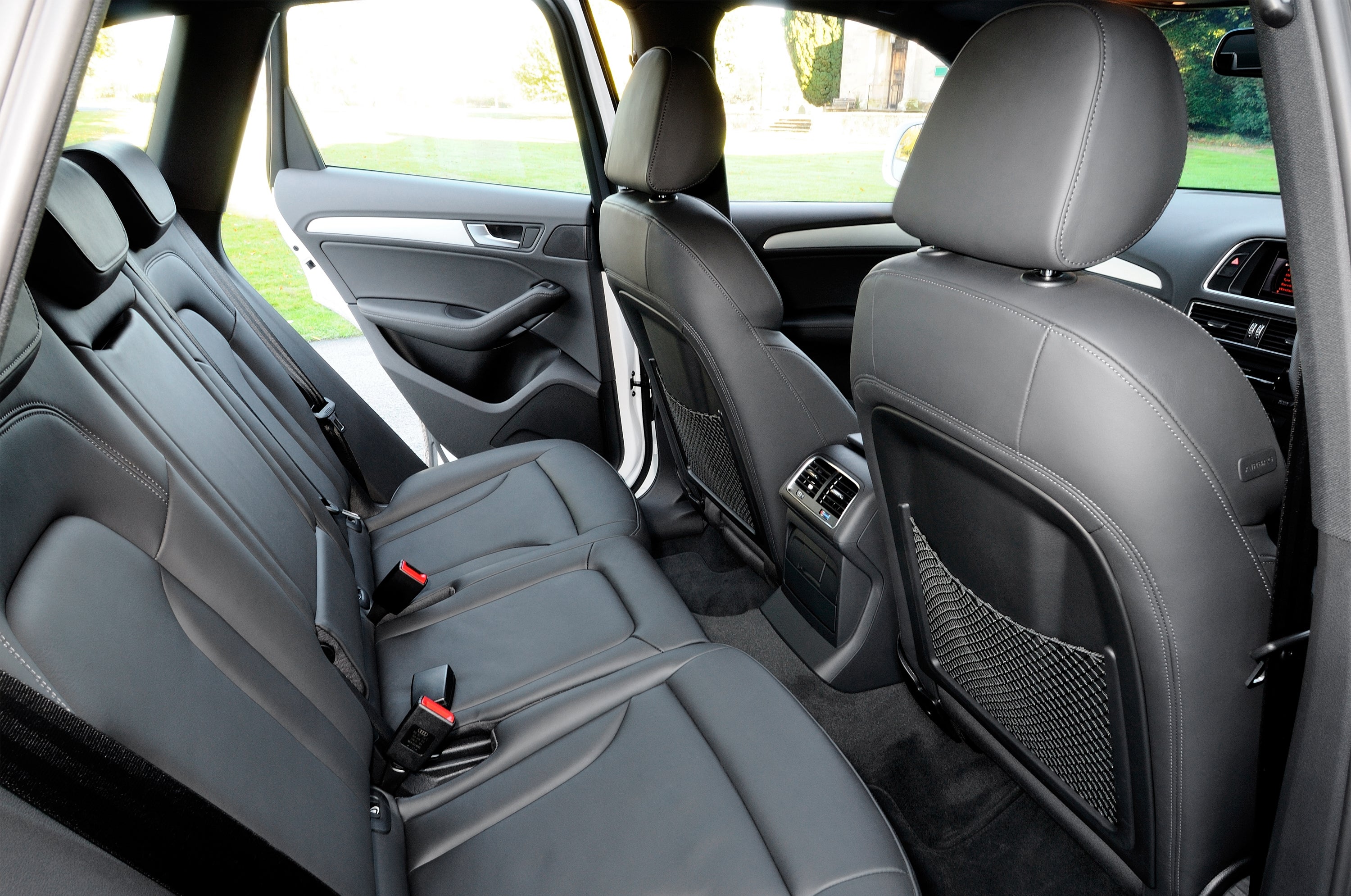 Audi Q5 2009 Interior