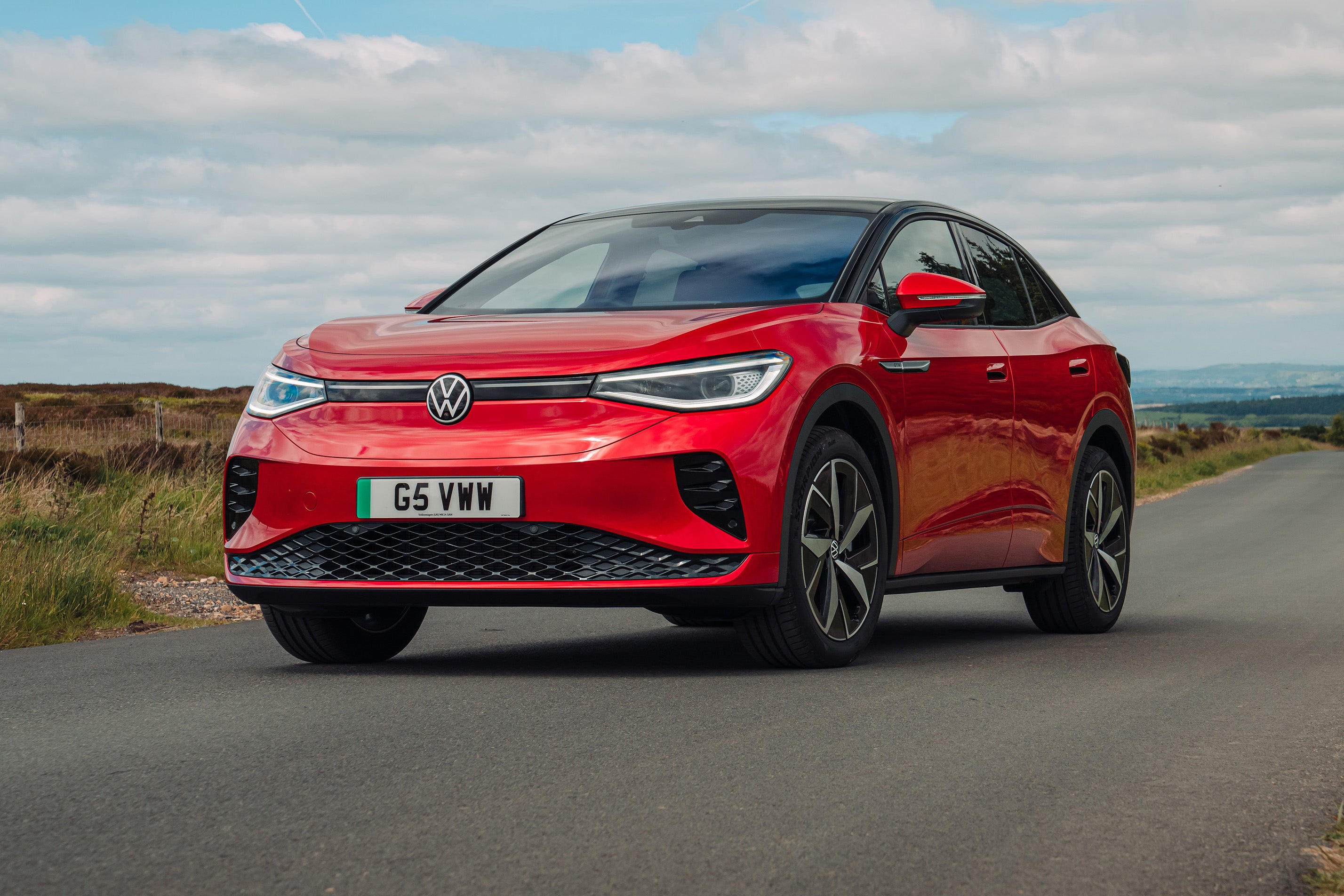 Volkswagen ID.5 Review 2023 | heycar