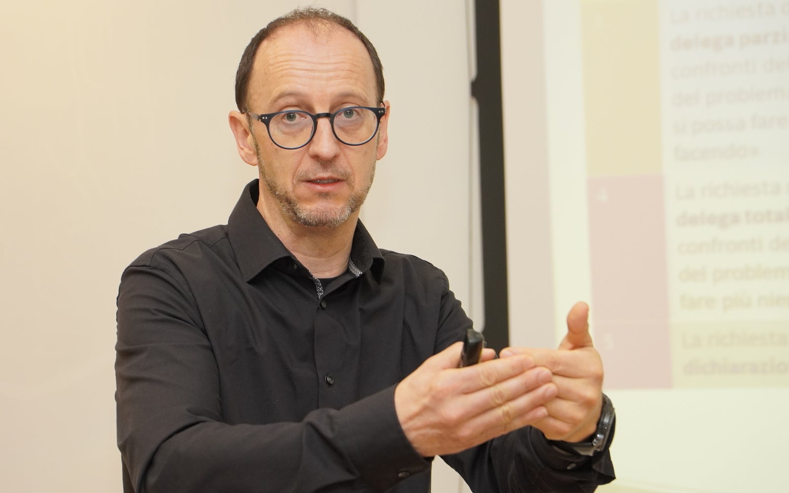 Startschuss für das Psychologische Krisentelefon | Südtiroler ...