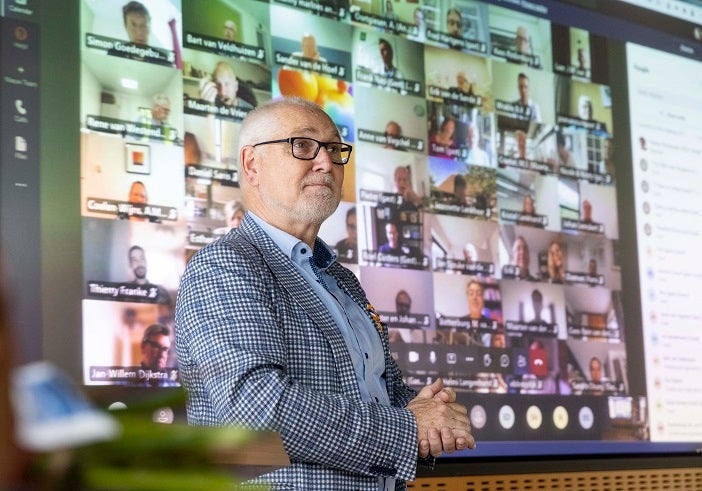 Sportarts Frank Backx geridderd tot Officier in Orde van Oranje-Nassau ...