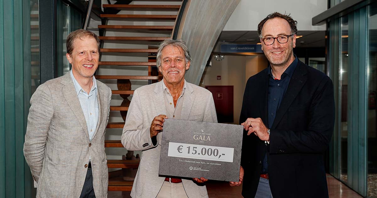 Donatie FC Utrecht kroon op nieuwe samenwerking - UMC Utrecht