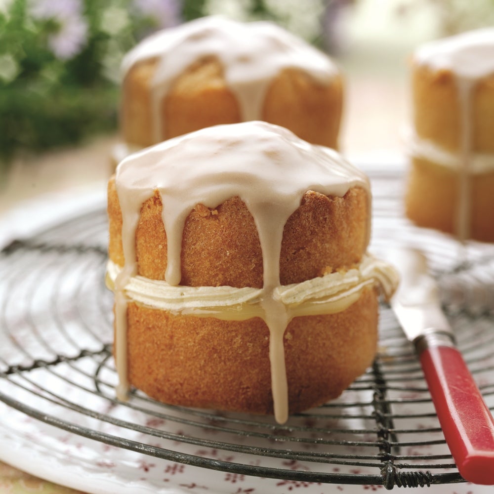 Mini Lemon Cakes | Baking Mad