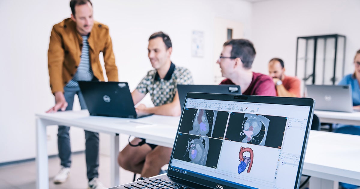 Tutorial: Where to Find Help with Mimics Innovation Suite