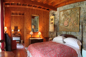 Stay with Ross Castle