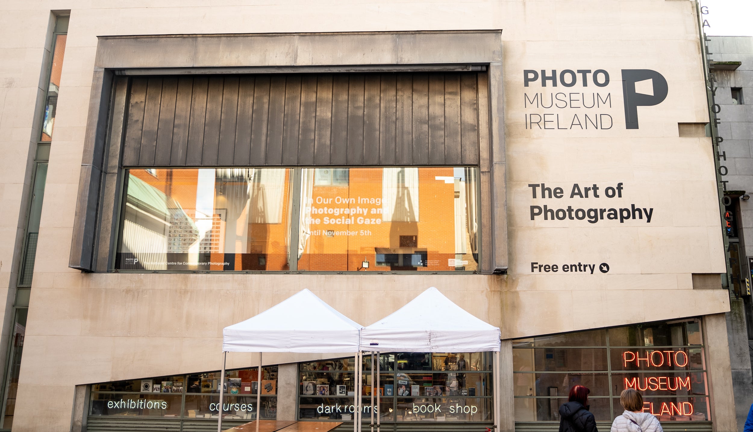 Explore the Best Bookshops in Dublin with Visit Dublin