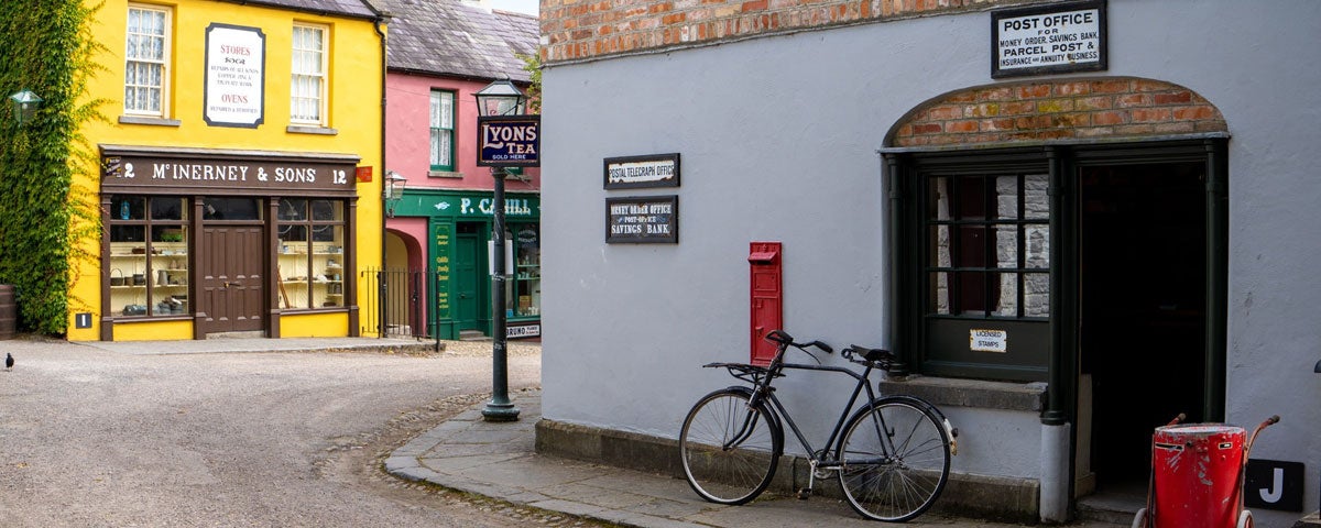Visit Bunratty Castle & Folk Park with Discover Ireland