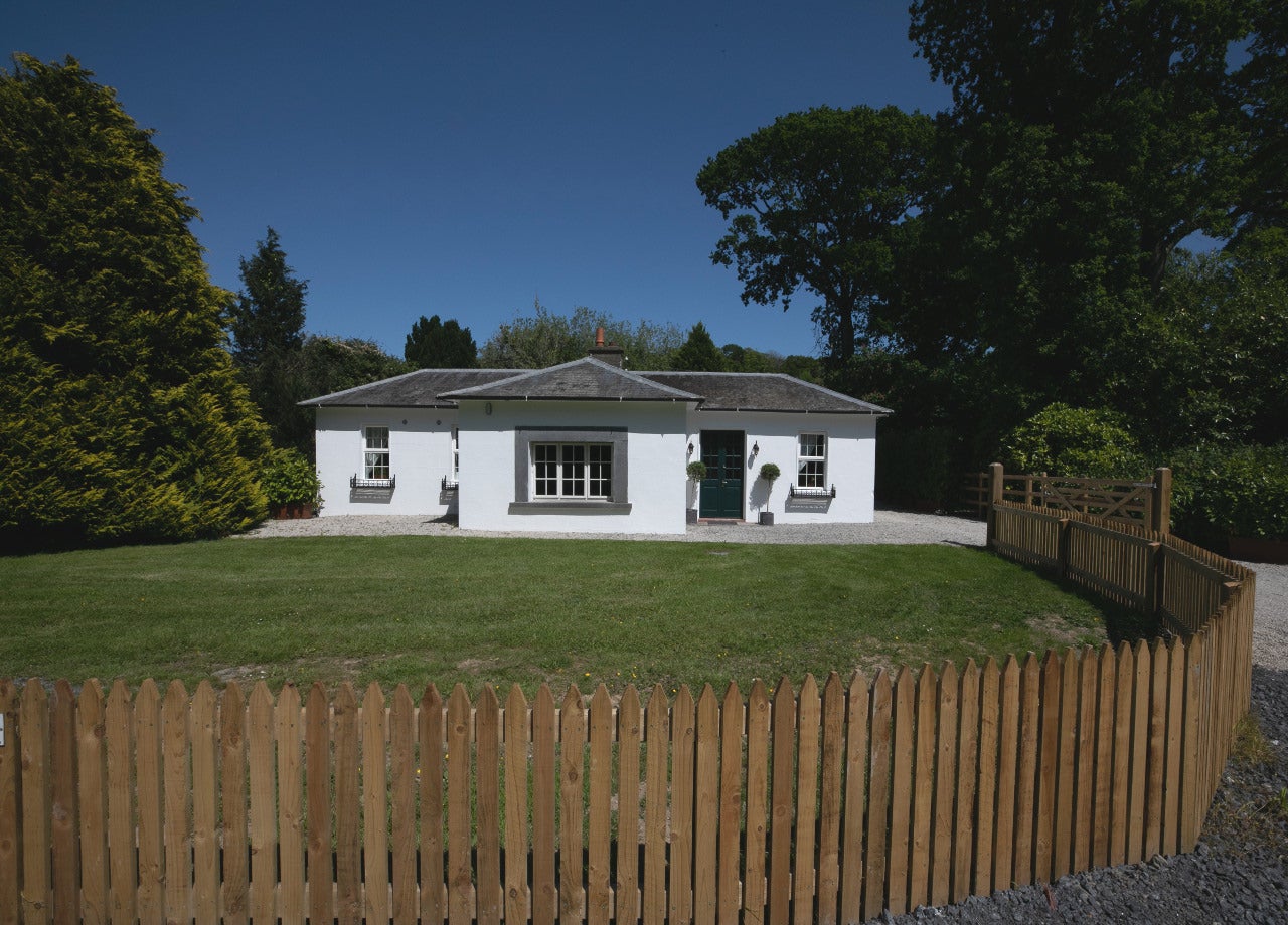 Stay with Gate Lodge