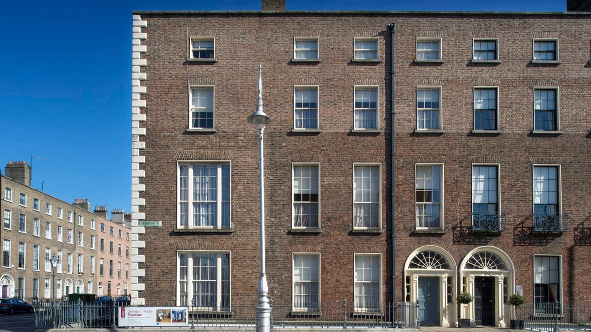 Experience U2’s Dublin on a Walking Tour | Visit Dublin