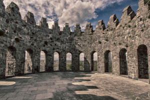Visit Nenagh Castle with Discover Ireland