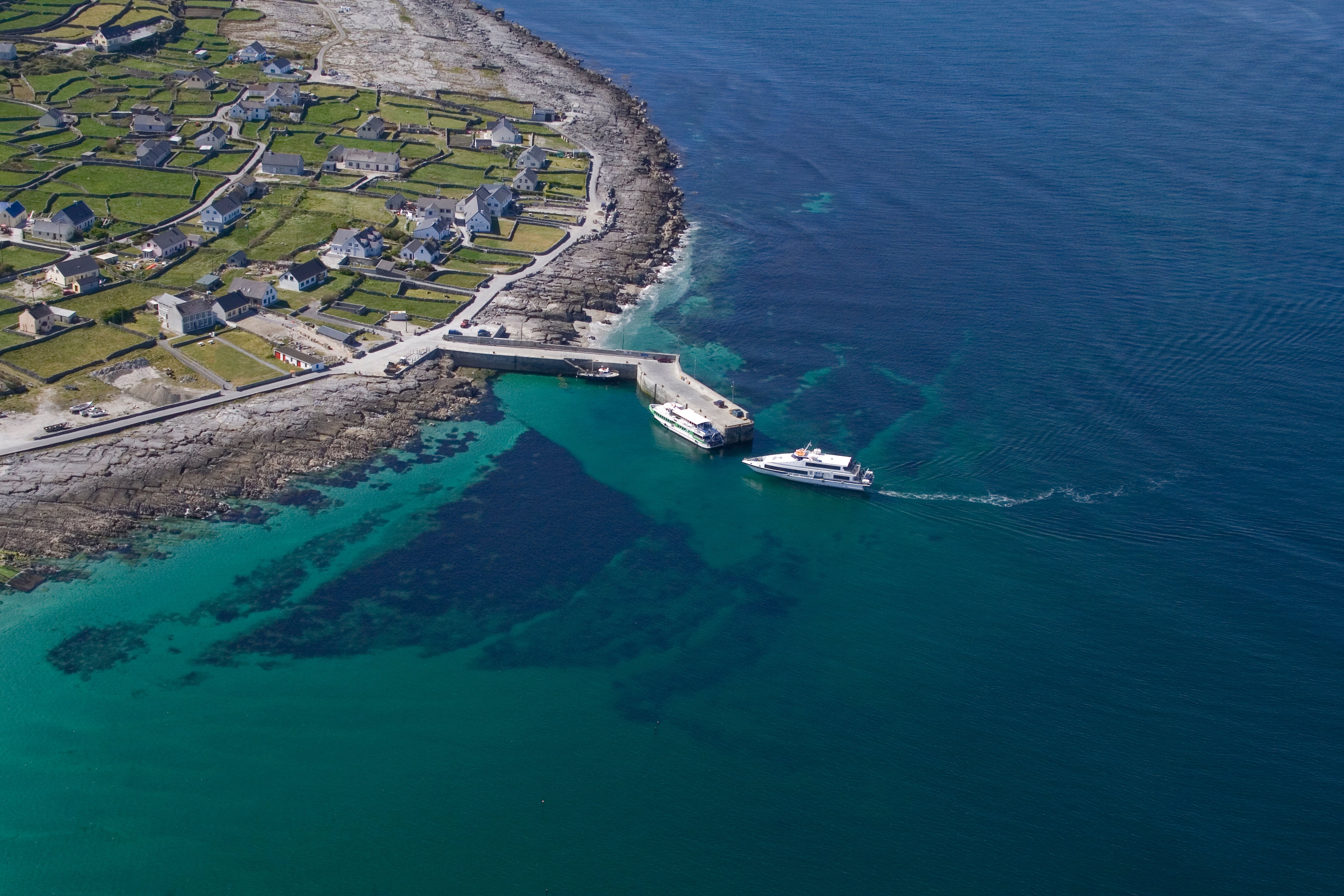 Visit Aran Island Ferries with Discover Ireland