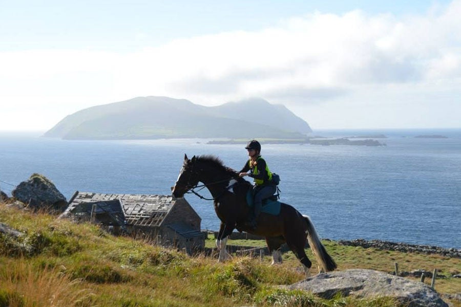 Visit Dingle Horse Riding with Discover Ireland