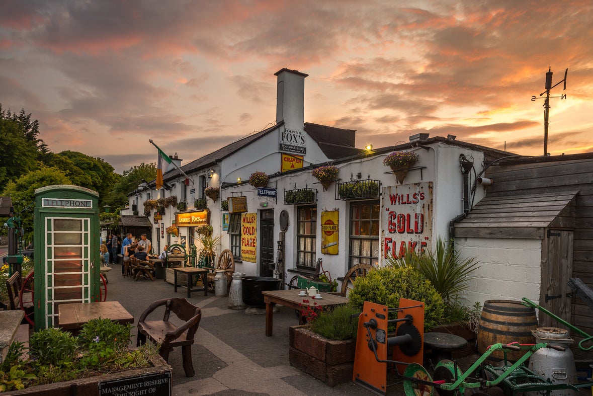 Discover the 10 Oldest Pubs in Dublin With Visit Dublin