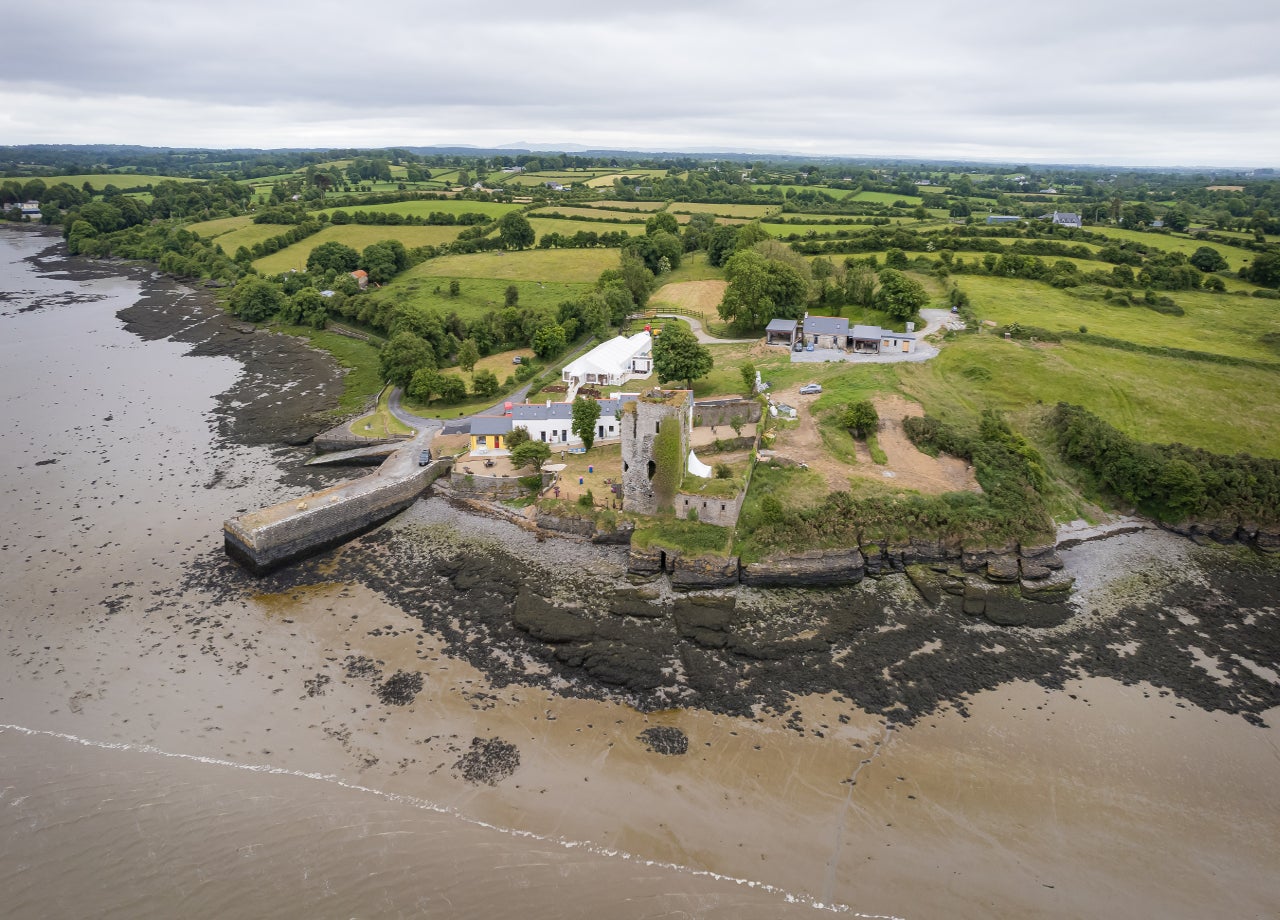 Stay with Beagh Castle Holiday Cottages