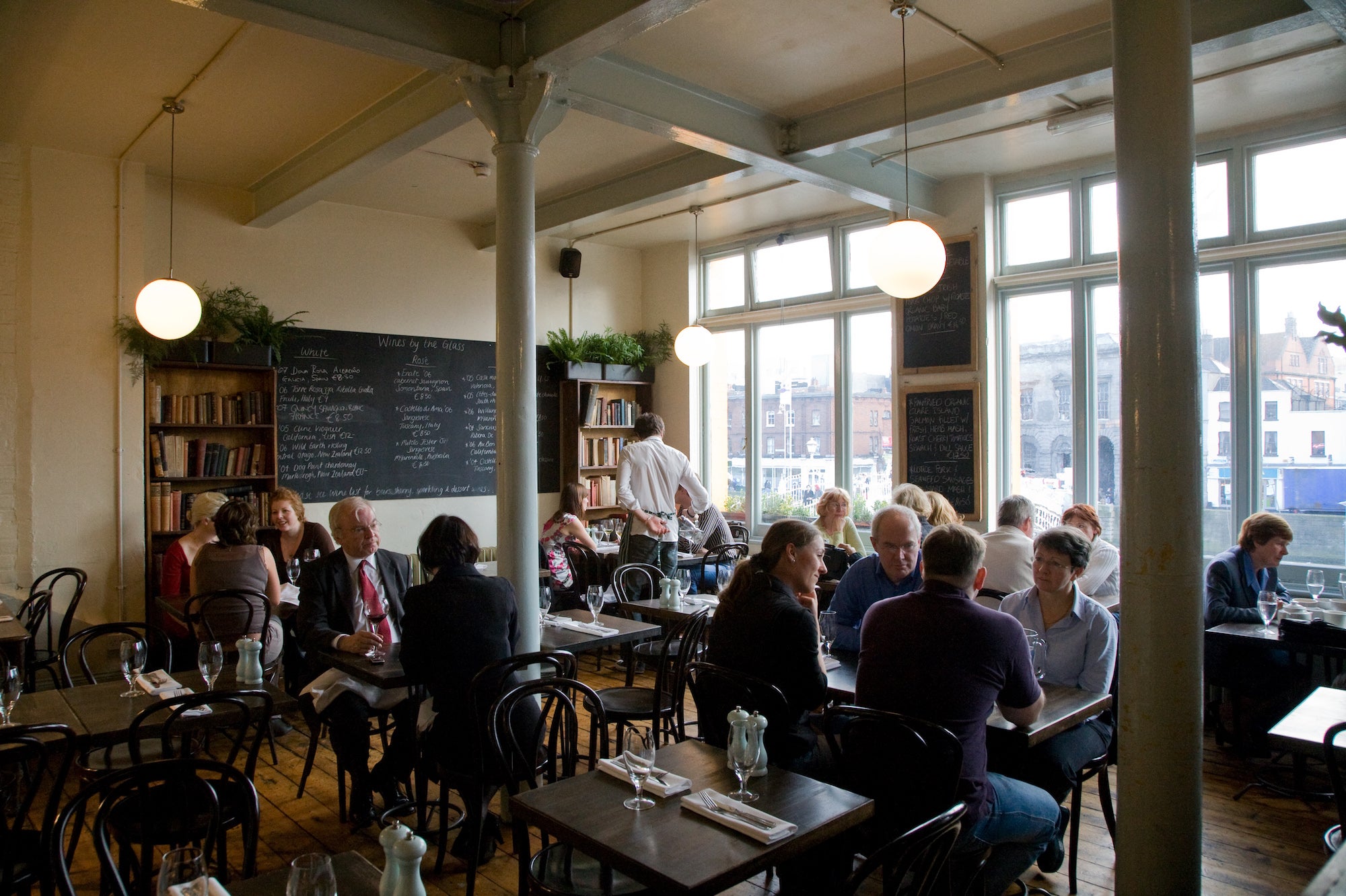 Explore the Best Bookshops in Dublin with Visit Dublin