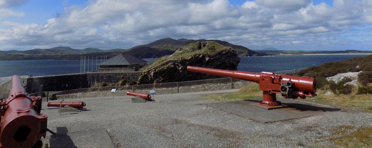 Visit Fort Dunree Military Museum with Discover Ireland