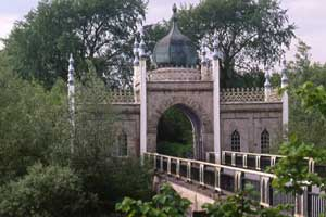 Visit Dromana Gate with Discover Ireland