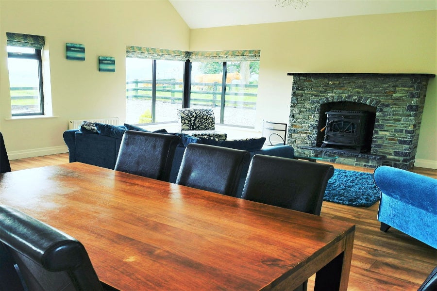 Stay with Muckno Lodge