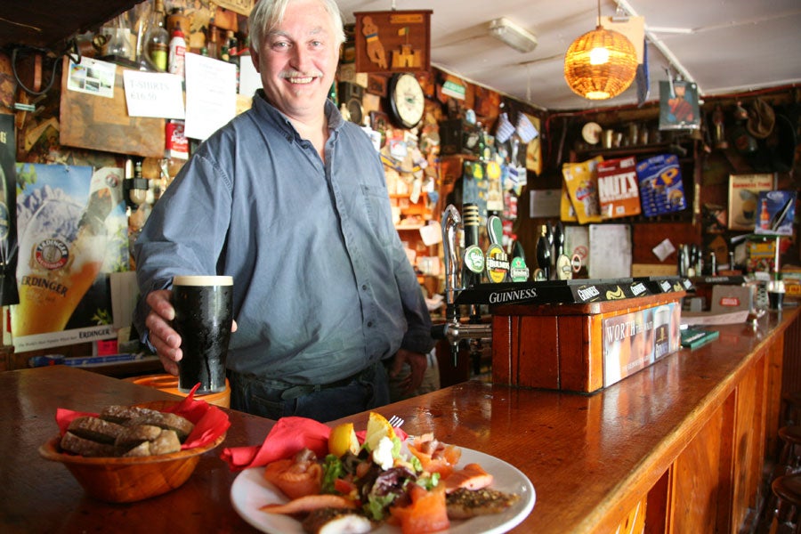 Visit The Roadside Tavern with Discover Ireland