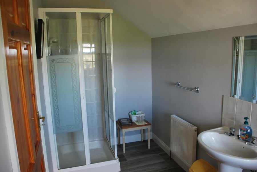 Stay with Kemar House