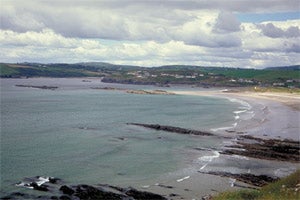 Visit Owenahincha, Little Island Strand with Discover Ireland