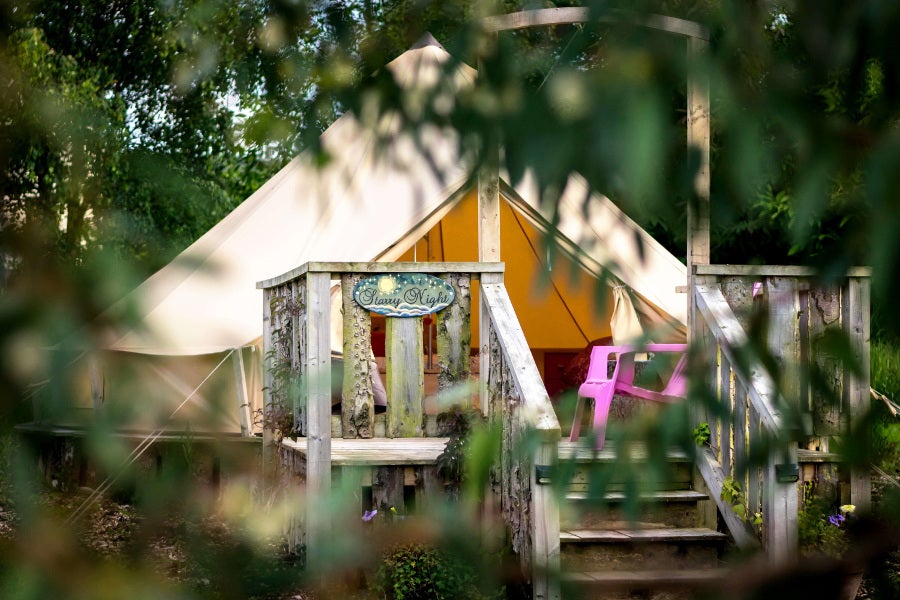 Stay with Glamping Under the Stars