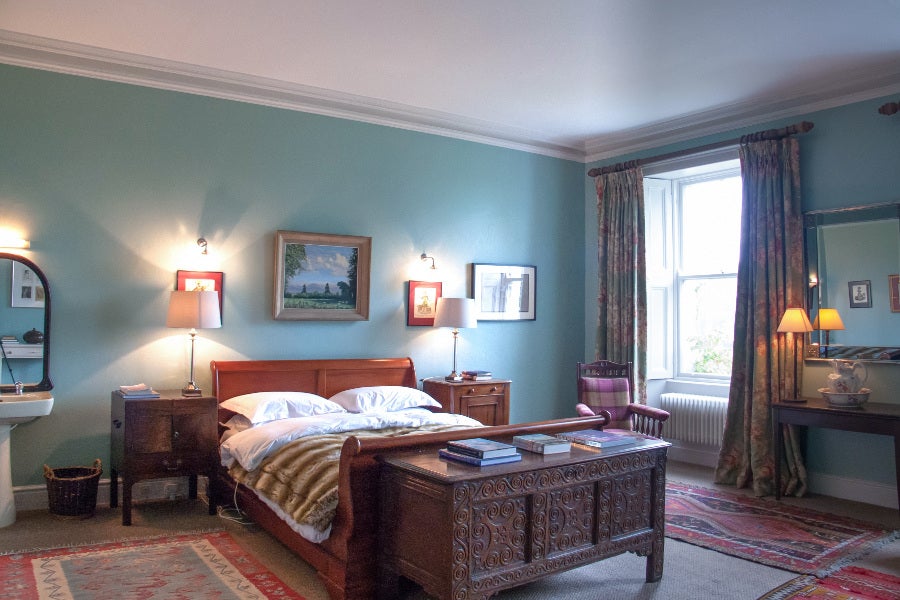 Stay with Sandbrook House and Garden