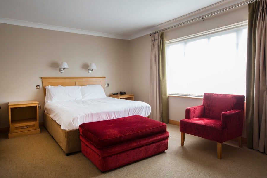 Stay with Hotel Minella Courtyard