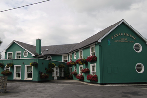 Stay with Fanad House
