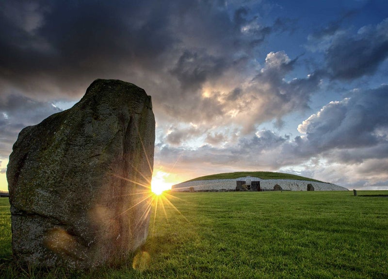 Newgrange & the Boyne Valley Day Tour - Hilltoptreks