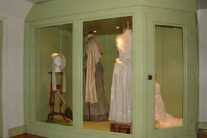 Visit Ballitore Library & Quaker Museum with Discover Ireland