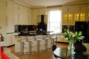 Stay with Thomond House