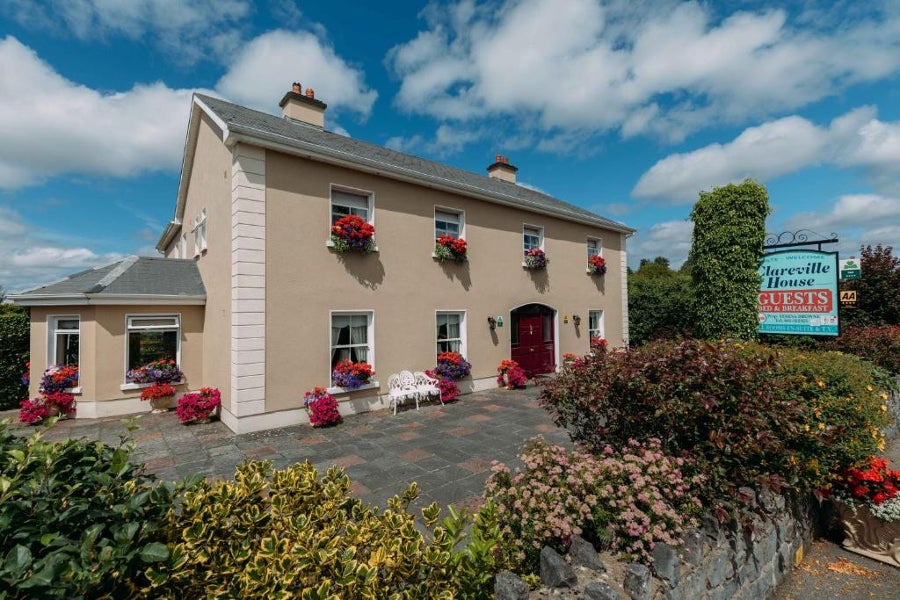Visit Clare Day Tours with Discover Ireland