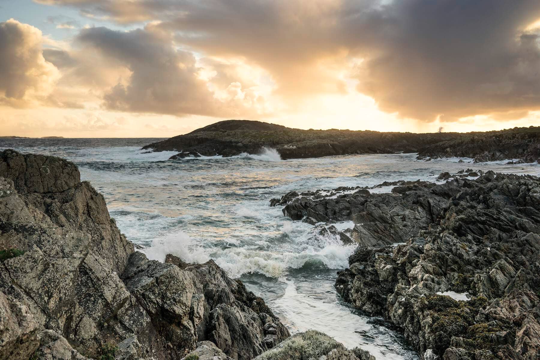 Visit Ceann an Eanaigh (Annagh Head) with Discover Ireland
