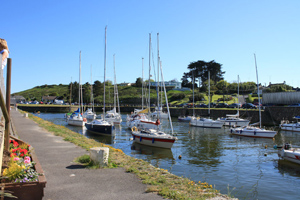 Stay with Harbour House B&B