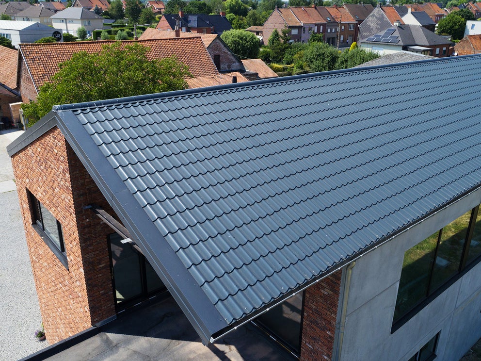 Why choose tile effect roofing sheets for your roof? | Joris Ide België